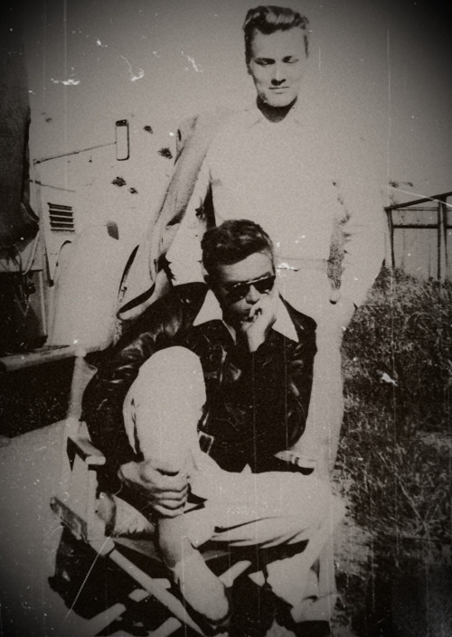 {STYLE IDOL} R.I.P. RICHARD DAVALOS – The Eye of Faith Vintage